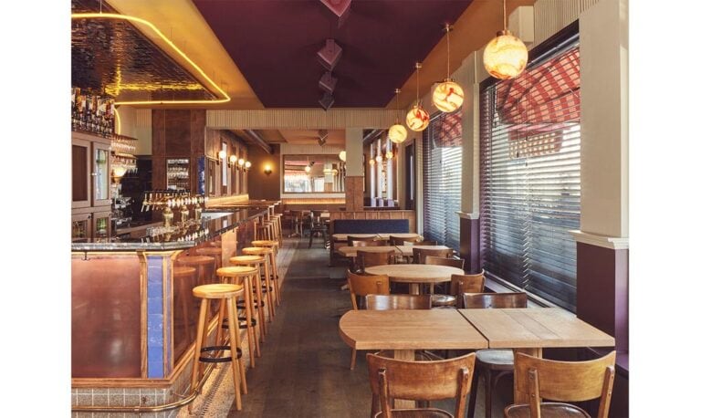 16 Unique Coffee Shop & Café Interior Design Examples