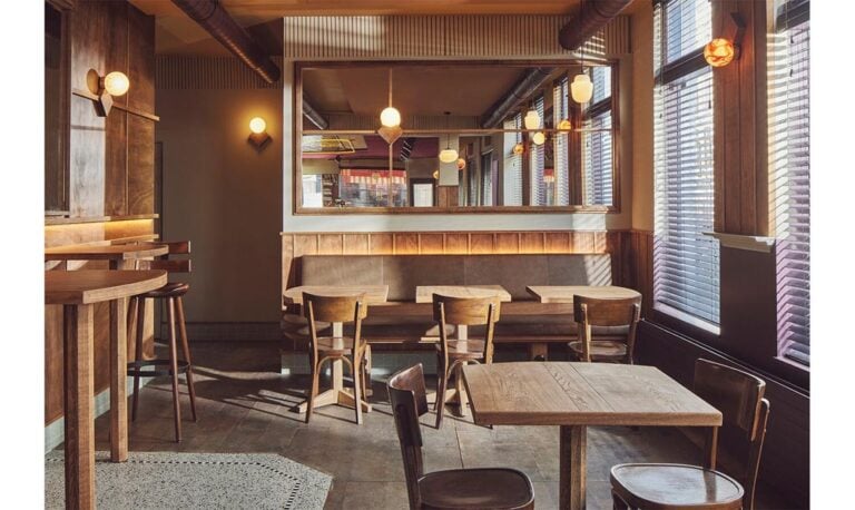 16 Unique Coffee Shop & Café Interior Design Examples