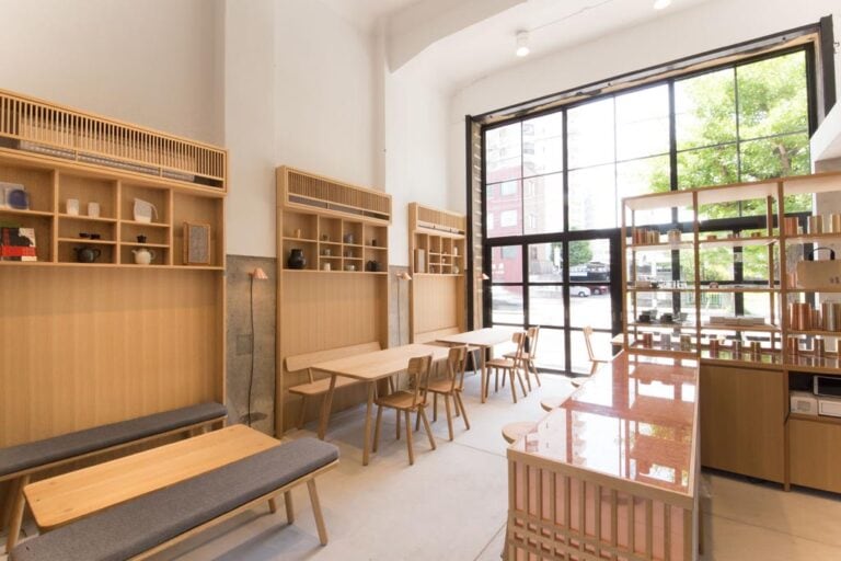16 Unique Coffee Shop & Café Interior Design Examples