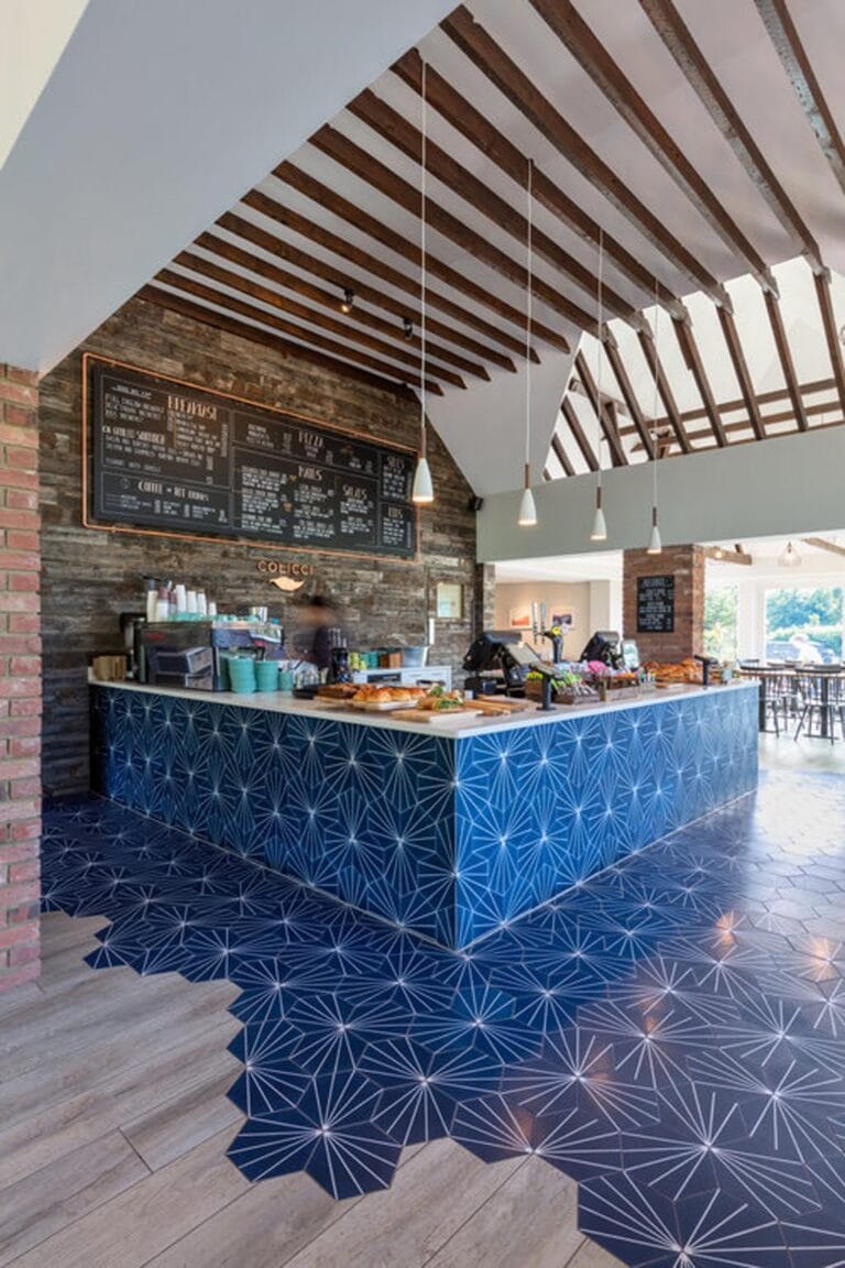 16 Unique Coffee Shop & Café Interior Design Examples