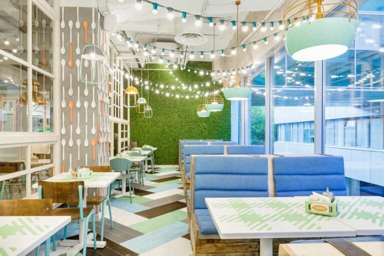 13 Creative Restaurant Interior Design Examples