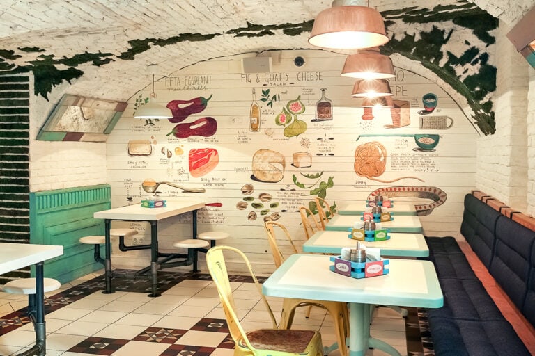 13 Creative Restaurant Interior Design Examples