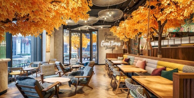 10 Low Budget Small Restaurant Design Examples