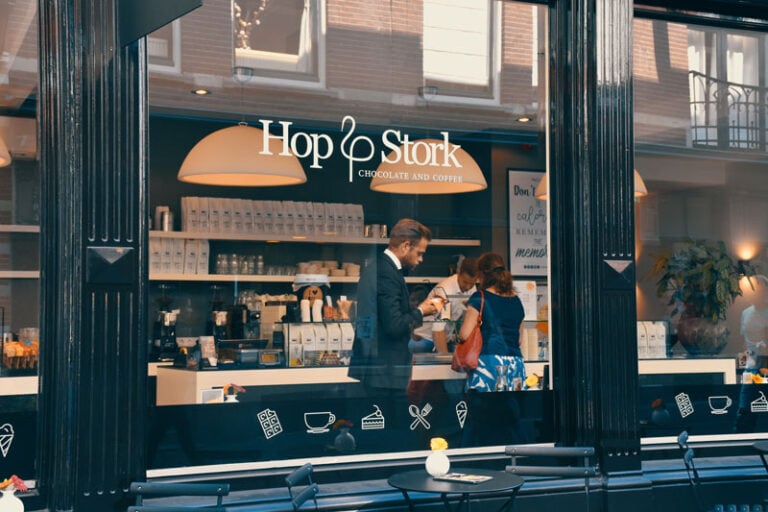 29 Quick Cafe Marketing Ideas to Attract More Customers